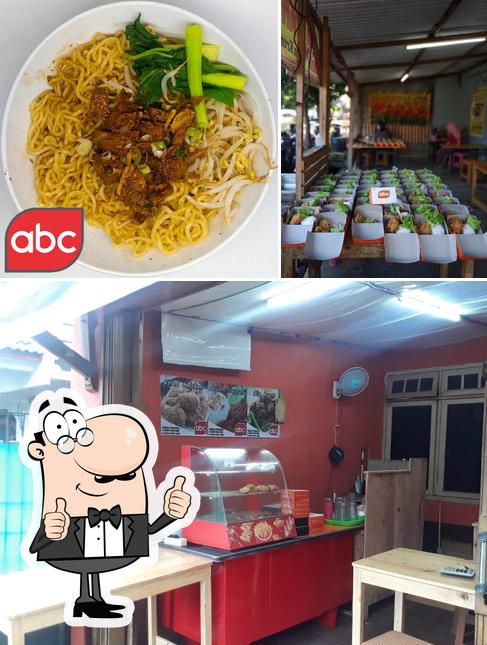 Kedai abc kelapa dua restaurant, Kelapa Dua