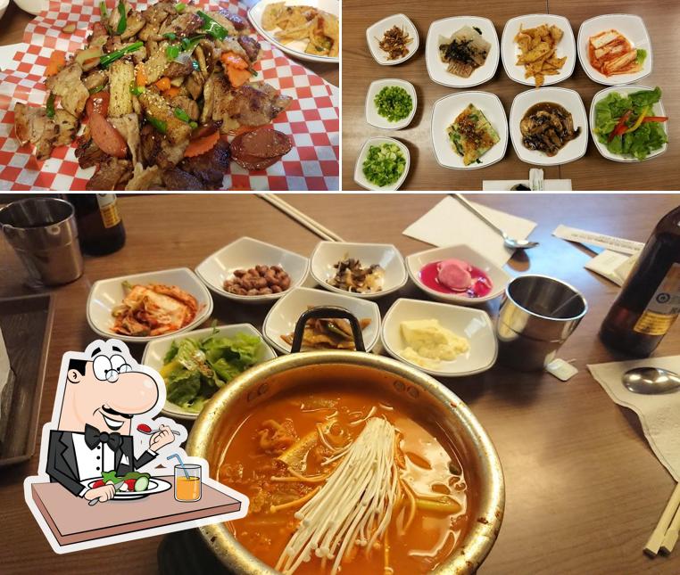 HAN COREA, 7008 Farrell Rd SE in Calgary - Restaurant menu and reviews