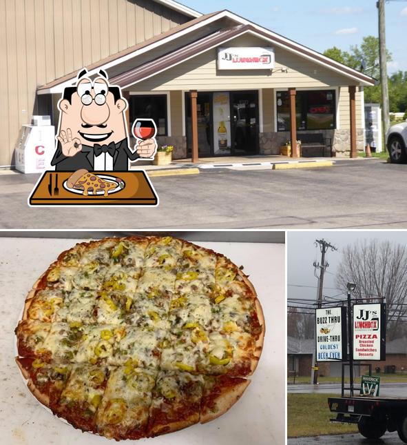 JJ's Lunchbox, 7025 S Co Rd 25A in Tipp City - Restaurant menu and reviews