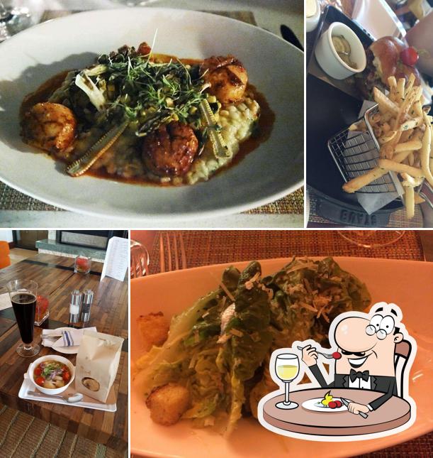 State Fare Bar & Kitchen in Rancho Mirage - Restaurant menu and reviews