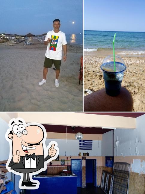 Alora Beach Bar, Paralia Dionisiou - Restaurant reviews