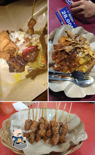 Warung Babi Guling Bu Made Sekar, South Kuta - Restaurant menu, prices ...