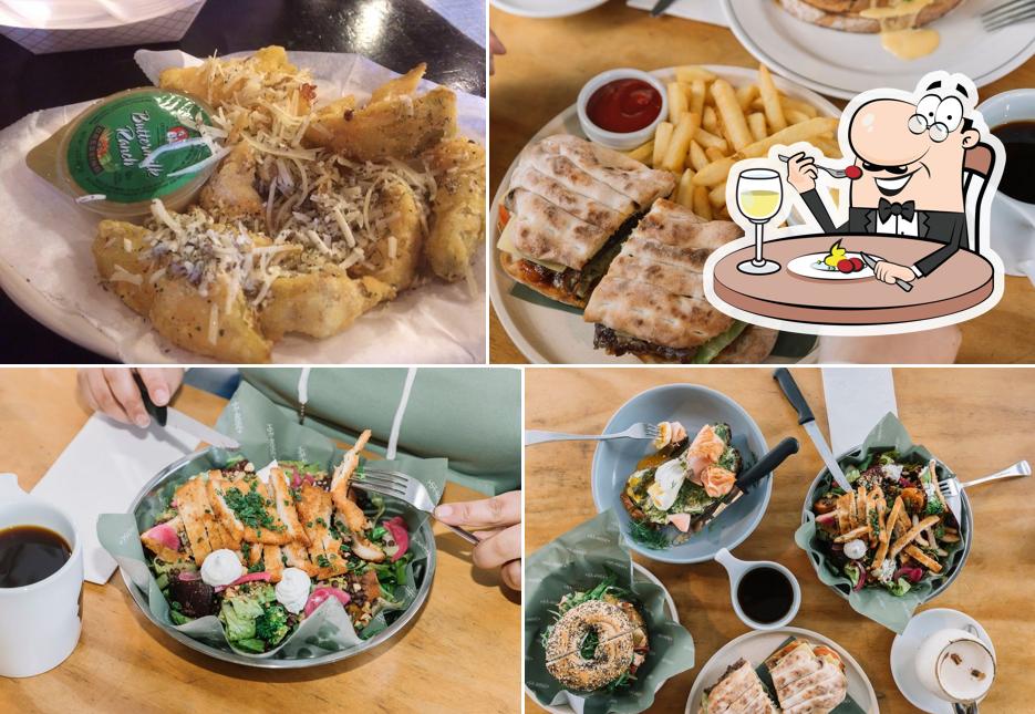 St. Rose Tavern, 14466 River Rd in New Sarpy - Restaurant menu and reviews