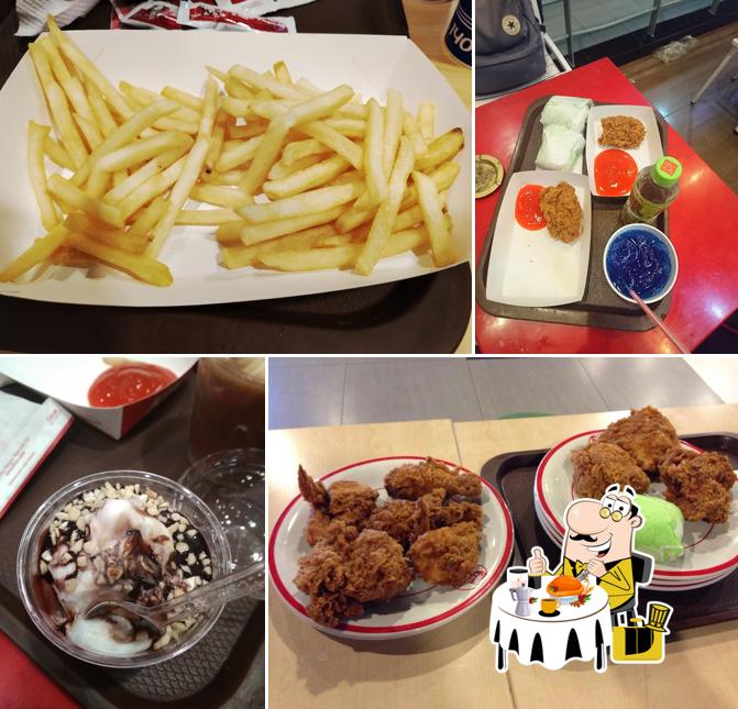 KFC Kelapa Gading restaurant, North Jakarta, Jalan Boulevard Raya LB 1 ...