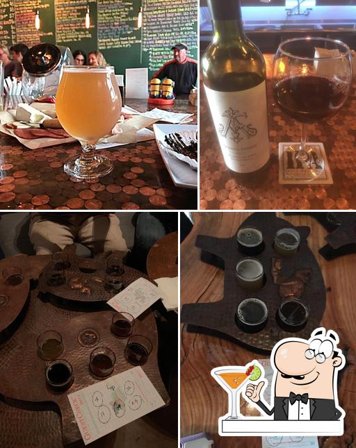 The Whining Pig Ahwatukee, 5030 E Ray Rd j5 in Phoenix - Restaurant ...