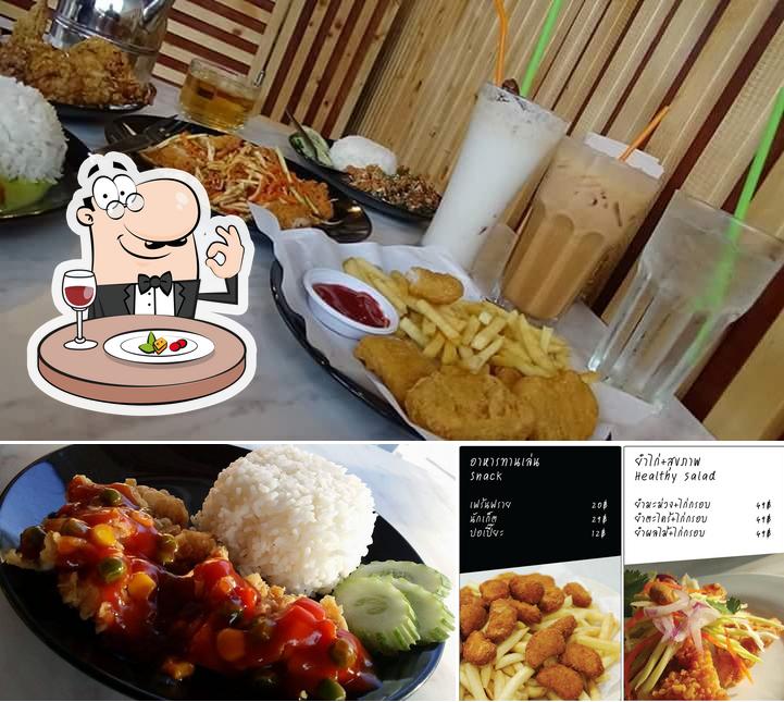 ไก่ทอดมารีน่า Marina Chicken restaurant, Phuket - Restaurant reviews