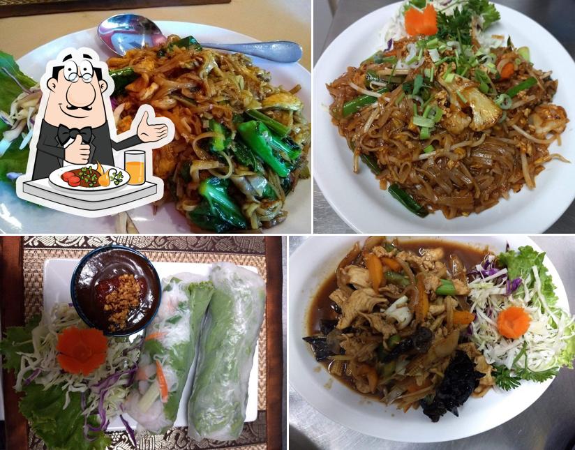 Little Elephant Thai Bistro in Ottawa - Restaurant menu and reviews