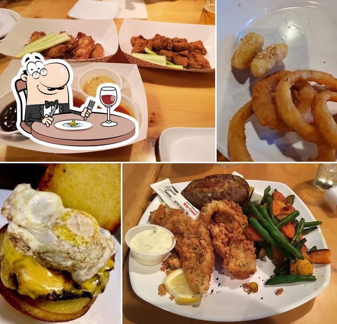 The Hive Bar & Grill in Thief River Falls - Restaurant menu and reviews