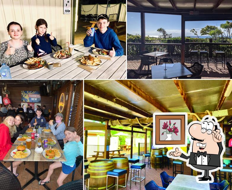 Orchid Beach Trading Post and Driftwood Bar, Fraser Island - Restaurant ...