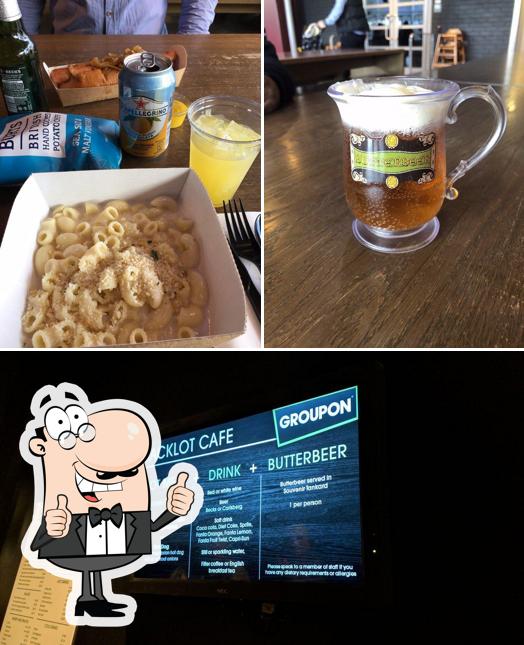 Backlot Café in Watford - Restaurant reviews