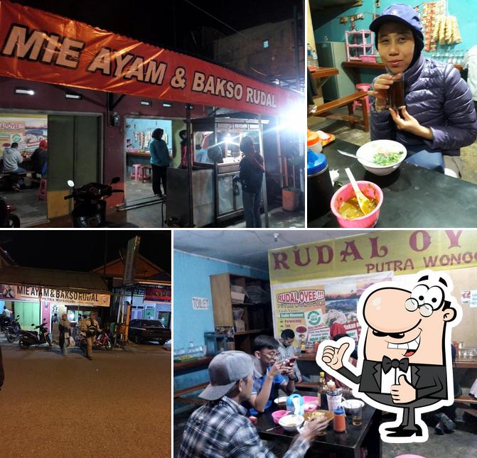All places to eat and drink in Dieng, winter 2023 - Restaurant Guru