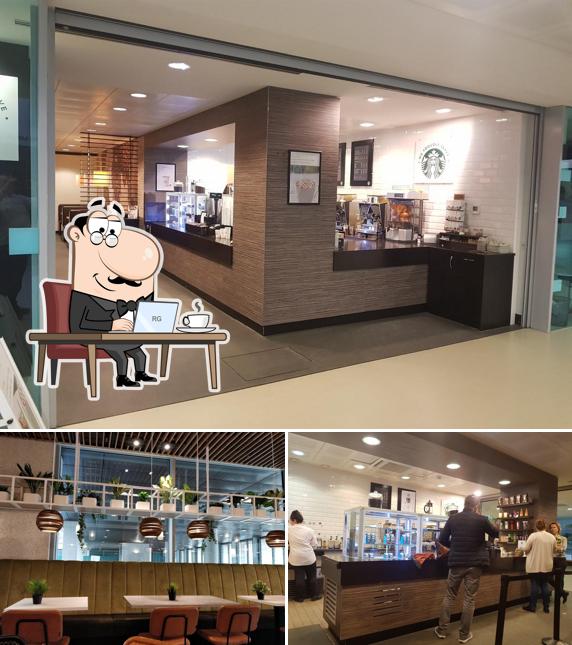 Coffee & Moore Albron Food & Shop, Rotterdam, Dr. Molewaterplein 40 ...