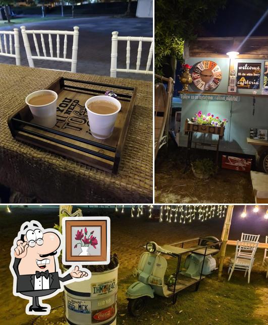 Al Toot Al Abyad Food Truck, Dubai - Restaurant menu, prices and reviews