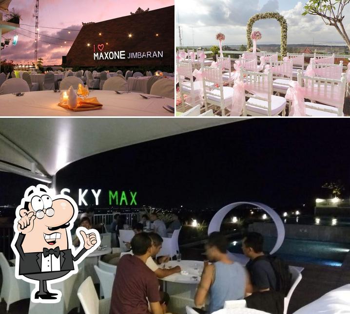 SkyMax Rooftop Pool & Bar, Jimbaran - Restaurant reviews