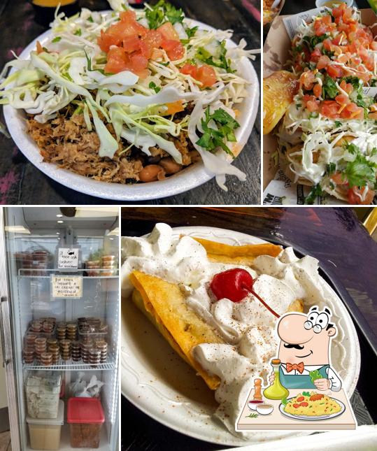 Hole Mole, 5109 CA-1 in Long Beach - Restaurant menu and reviews