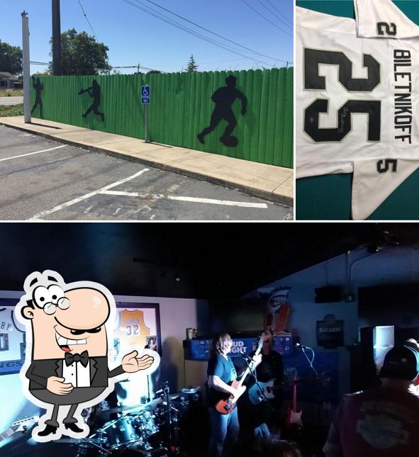West Sac Sports Bar & Grill, West Sacramento - Carta del restaurante y ...