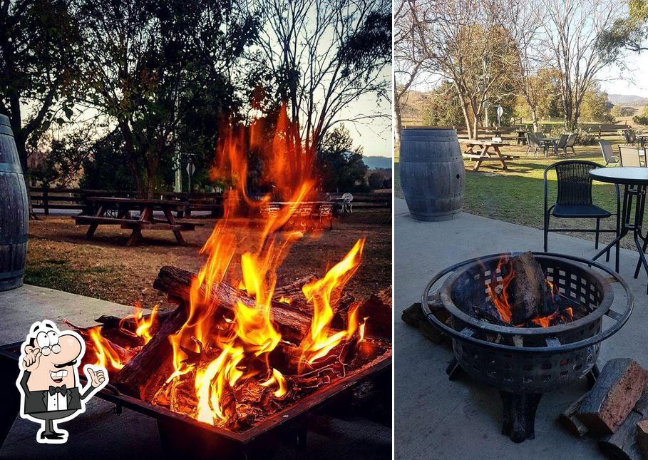 Linga Longa Inn, Gundy - Restaurant menu, prices and reviews