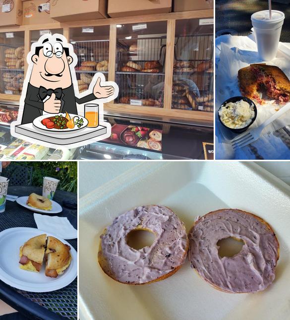 Lil' Market Deli & Bagelry, Ocean Springs - Restaurant menu, prices and ...