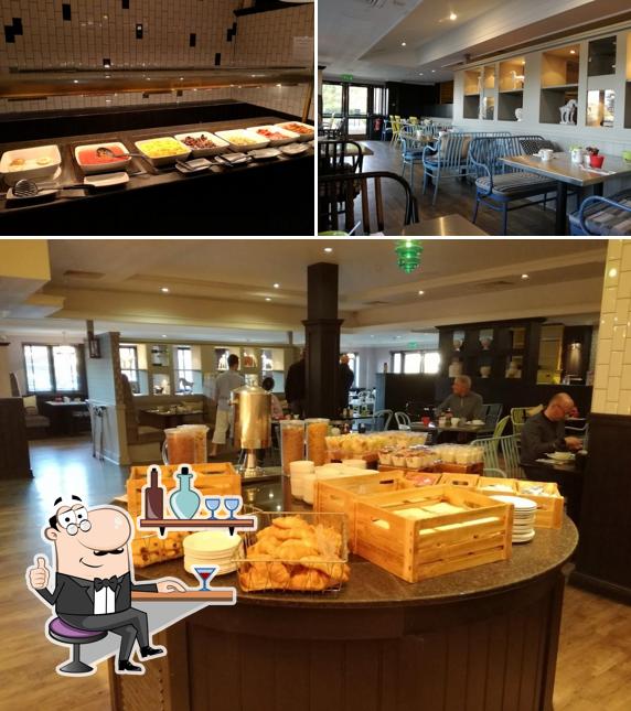 Best restaurants in Castlegate Business Park Mall - Restaurant Guru