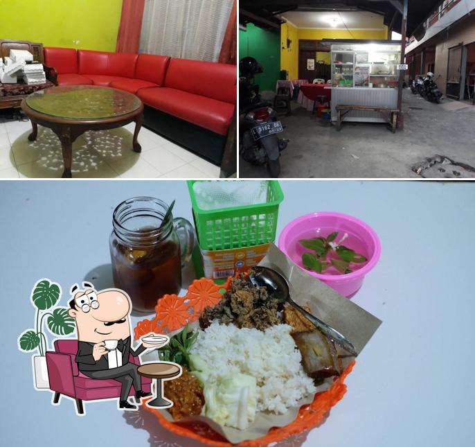 Ayam Geprek Joder ka Dhani - Pst Sukolilo restaurant, Surabaya ...