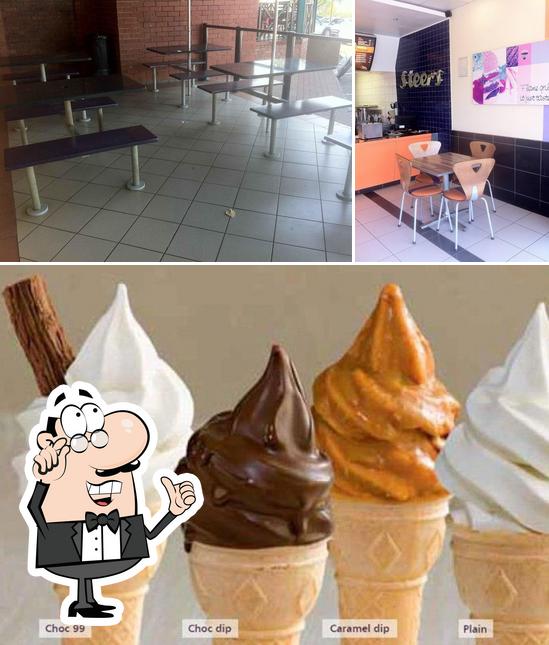 Steers restaurant, Pretoria, Waterglen Shopping Centre - Restaurant ...