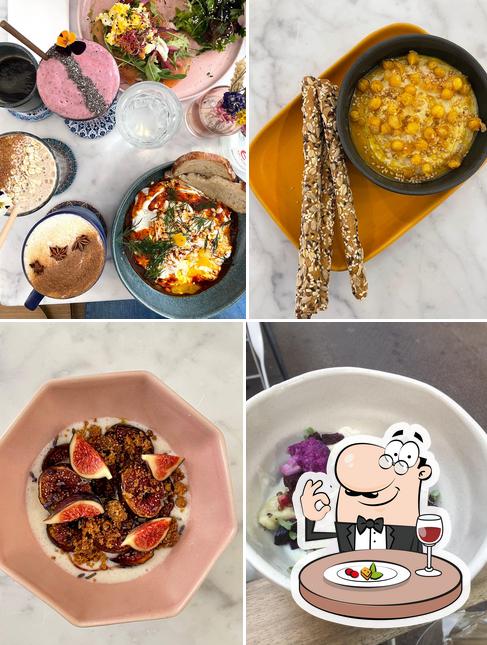 Azur Café Champs-Elysées - Brunch | Coffee Shop| Lunch, Paris, George V ...