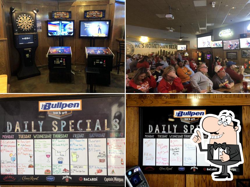 The Bullpen Bar & Grill in Overland Park - Restaurant menu and reviews