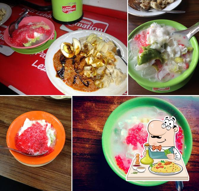 Es Sekoteng & Siomay BOPER restaurant, Bogor - Restaurant reviews