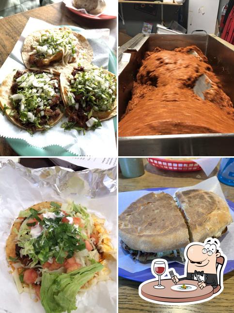Martinez Supermarket in Chicago - Restaurant menu and reviews