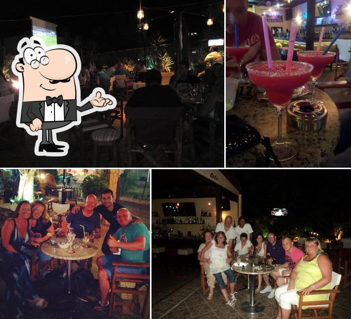 Zig Zag Bar Pefkos, Lindos - Restaurant reviews