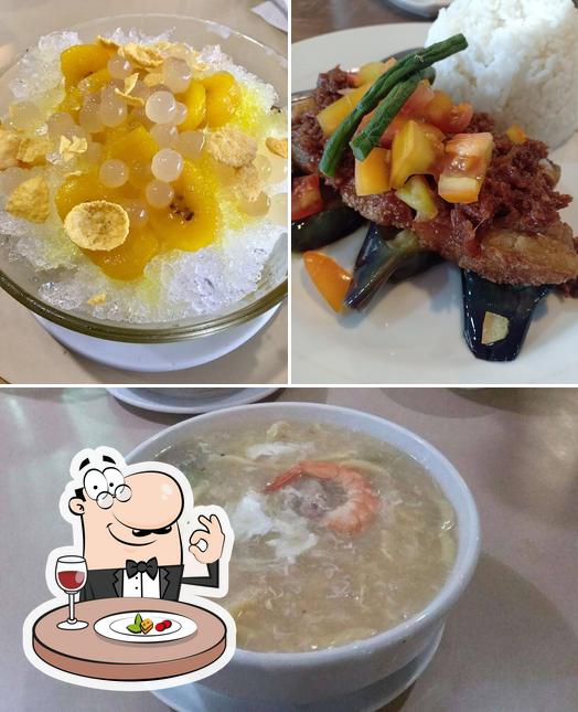 Leoning's Pancit Palabok, Quezon City, Roosevelt - Restaurant menu ...