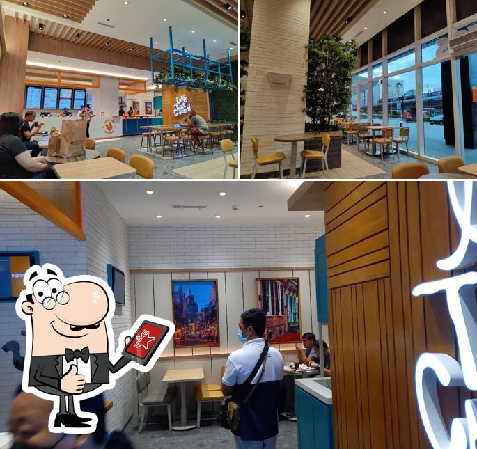 Popeyes Fame Mall restaurant, Mandaluyong - Restaurant reviews