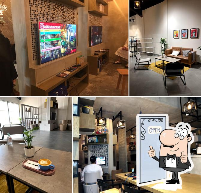 Glitch Cafe, UAE, 9 Nad Al Hamar Rd - Restaurant reviews