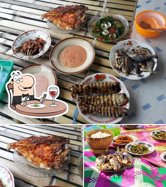 Resto Apung Pulau Bungin restaurant, Bungin Island - Restaurant reviews