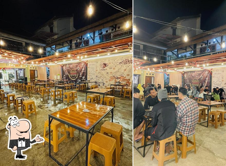 Kedai Krabby Patty restaurant, Bandung - Restaurant reviews