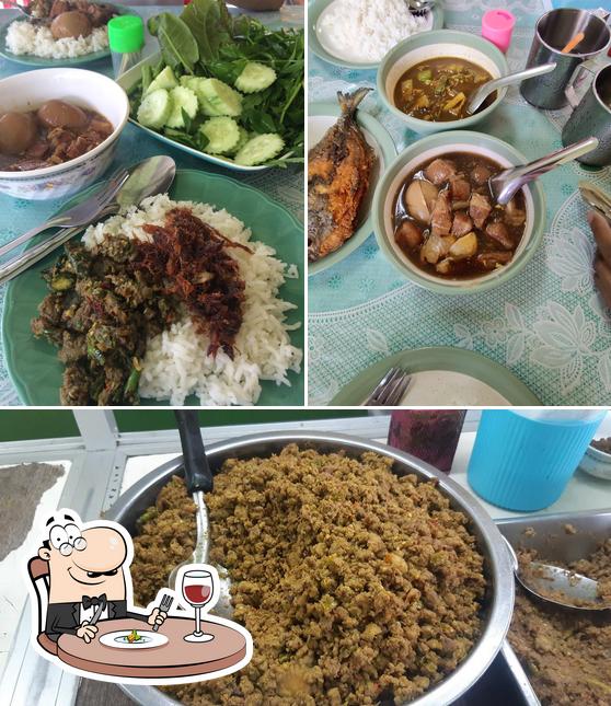 ร้านข้าว แม่เฉลียว restaurant, Lang Suan - Restaurant reviews