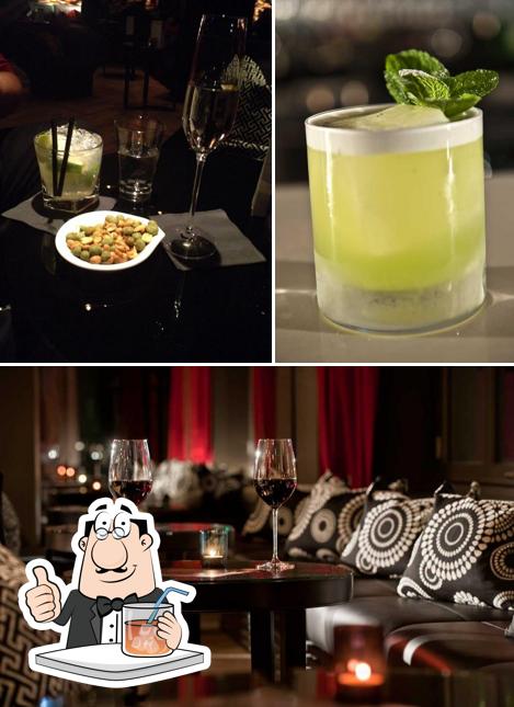 Alto Bar, Berlin, An d. Spandauer Brücke 11 - Restaurant reviews