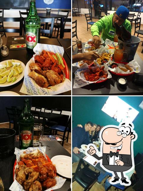 Wingman Monterrey Cumbres pub & bar, Monterrey, Calle Alejandro de ...