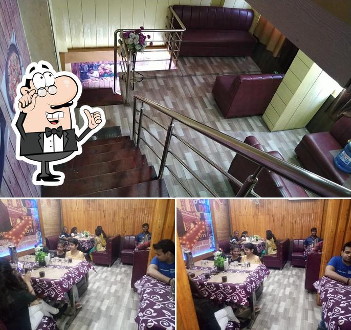 HARSHIKA FAMILY RESTAURANT, Varanasi