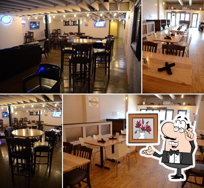 Top 4 restaurants with roasted chicken in Grinnell, september 2025 ...