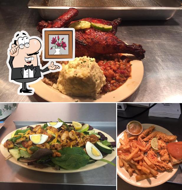 Mama M's Fried Chicken & More in Eunice - Restaurant menu and reviews