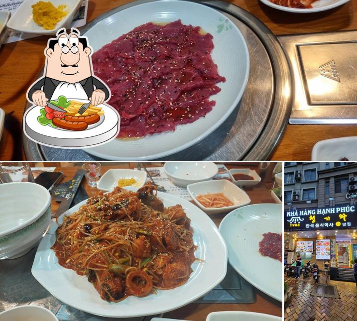 Nhà hàng Hạnh Phúc 하노이 청기와 식당, Hanoi - Restaurant menu, prices and reviews