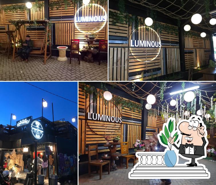 Luminous Gresik Cafe, Kebomas - Restaurant reviews