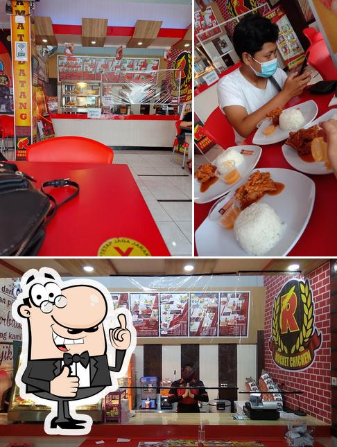 Rocket Chicken Talun restaurant, Muntilan - Restaurant reviews