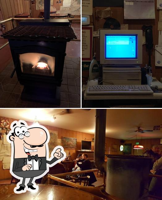Golden Eagle Saloon, Ester - Restaurant menu, prices and reviews