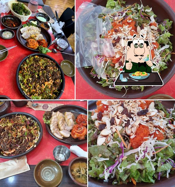 항아리보쌈본점 restaurant, Suwon-si, 17 Yeongtong-ro 130beon-gil - Restaurant ...