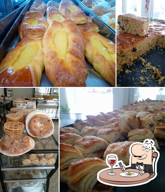 Panaderia Delvalle, Crespo - Restaurant reviews