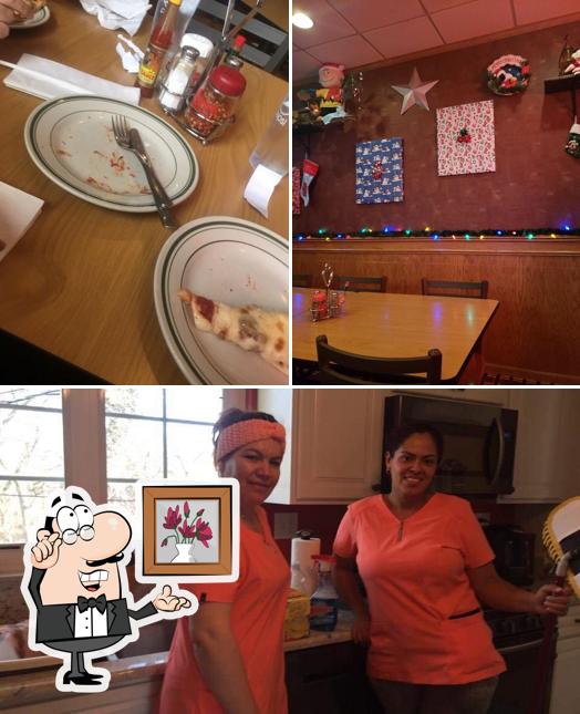Beggars Pizza, Oak Lawn - Restaurant menu, prices and reviews