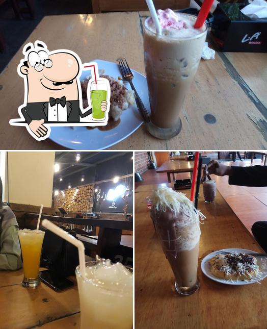 Nakula Cafe, Tegal, Jl. Nakula No.74 - Restaurant reviews