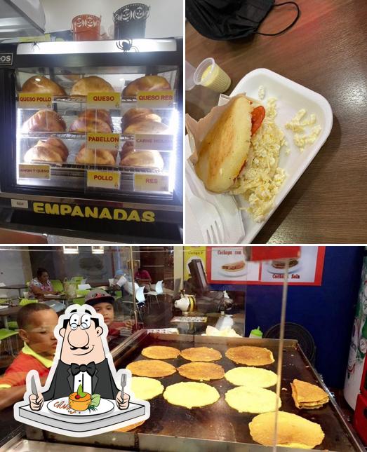 Restaurante CachArepa• Sambil, Santo Domingo, Av. John F. Kennedy ...